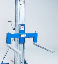 Genie SLA10 Superlift Advantage Straddle Base Material Lift - Hird Sales